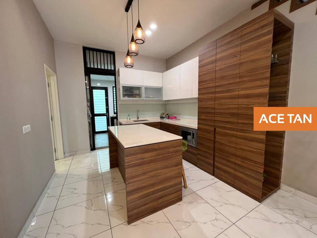 Setia Tropika 2 Storey Semi-D For Sale | 2620 sqft